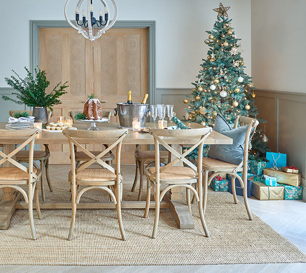Our Style Guide for Creating a Stunning Dining Table for Christmas – La ...